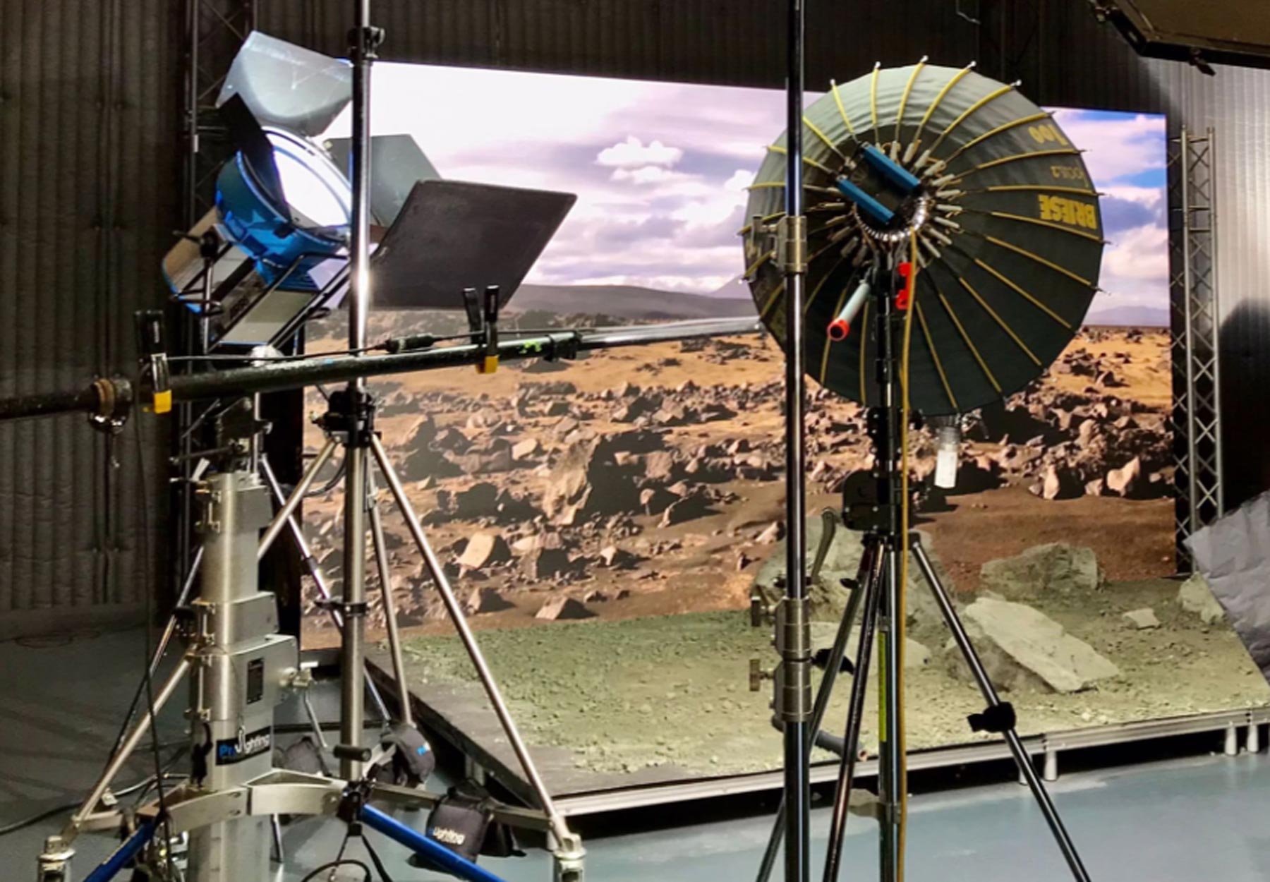 Pixelation problems on a Big LED screen: how to fix it? - Mirackle ...